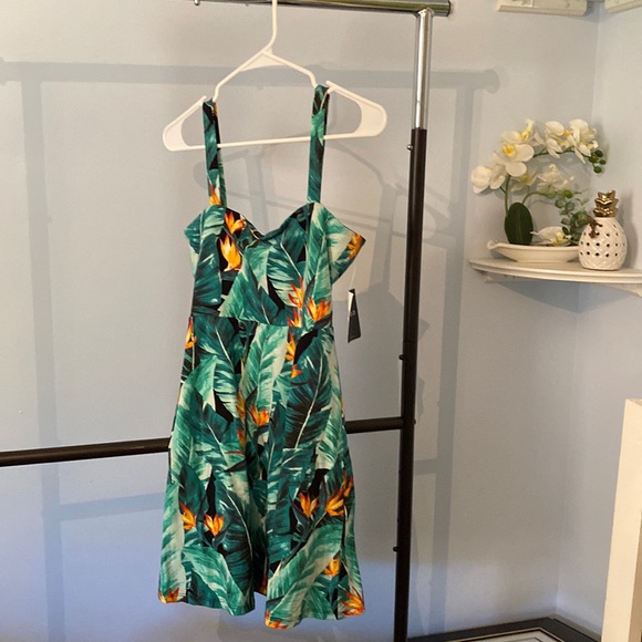 Forever 21 | Dresses | Tropical Mini Dress With Tie Back New With Tags ...